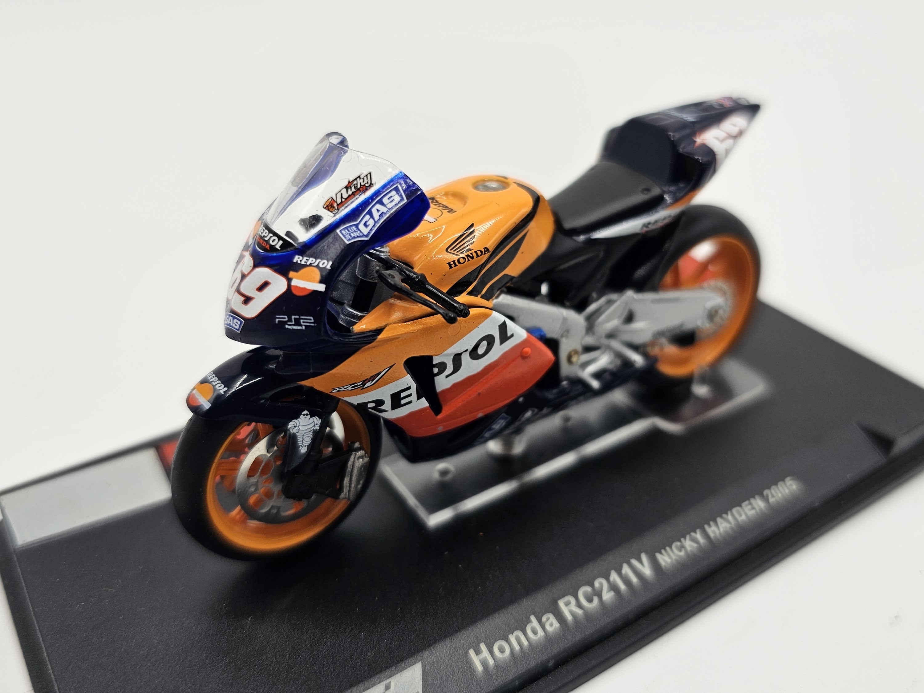 Model Racing Bikes - Obsessed With Cars